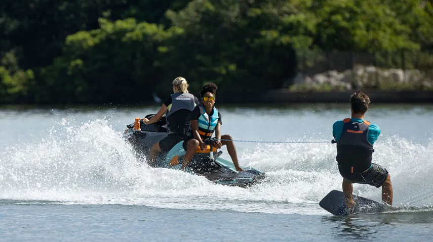 Linq Retractable Ski Pylon – Shop Robs- Powersports Gear Outlet